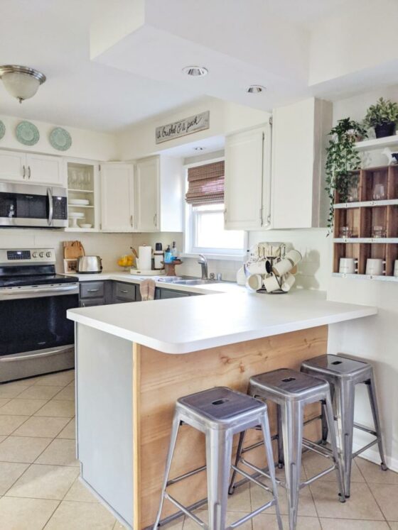 Seasonal Simplicity Spring Home Tour: Simple Decor and Style Tips