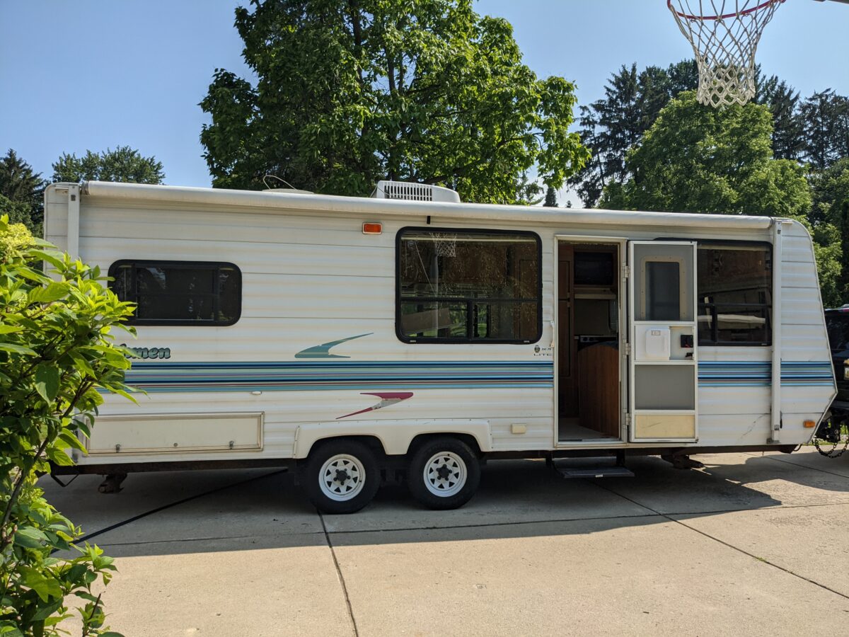 2000 Coachmen Catalina Travel Trailer Renovation