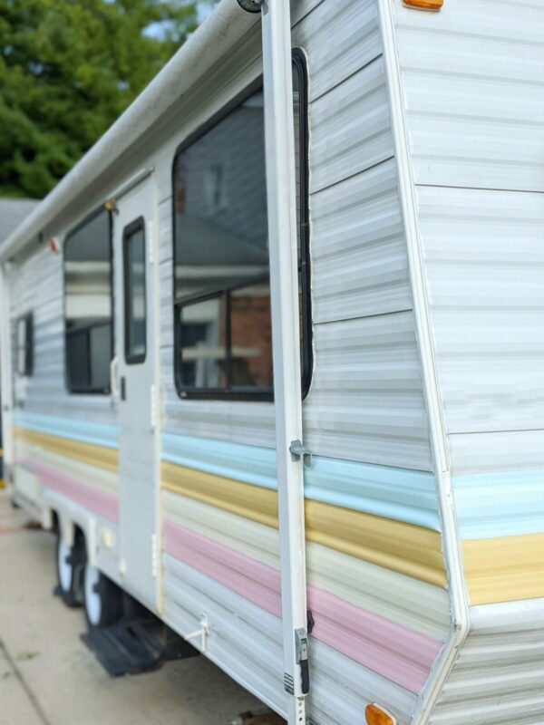 Outdated Coachmen Catalina RV Gets a Dreamy Renovation